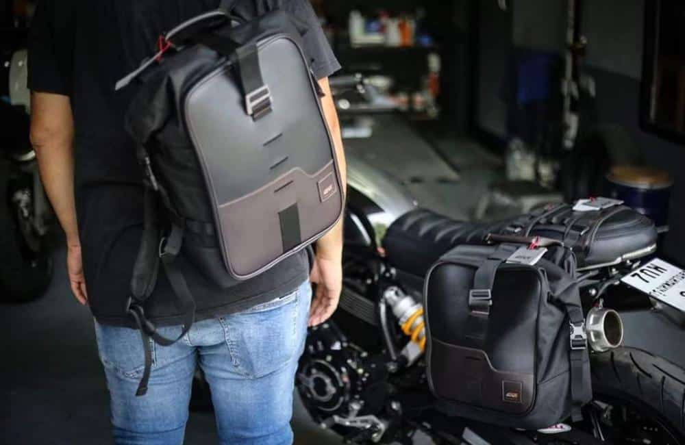 GIVI CORIUM on board DUCATI Scrambler 1100 - ASIA.BIKE