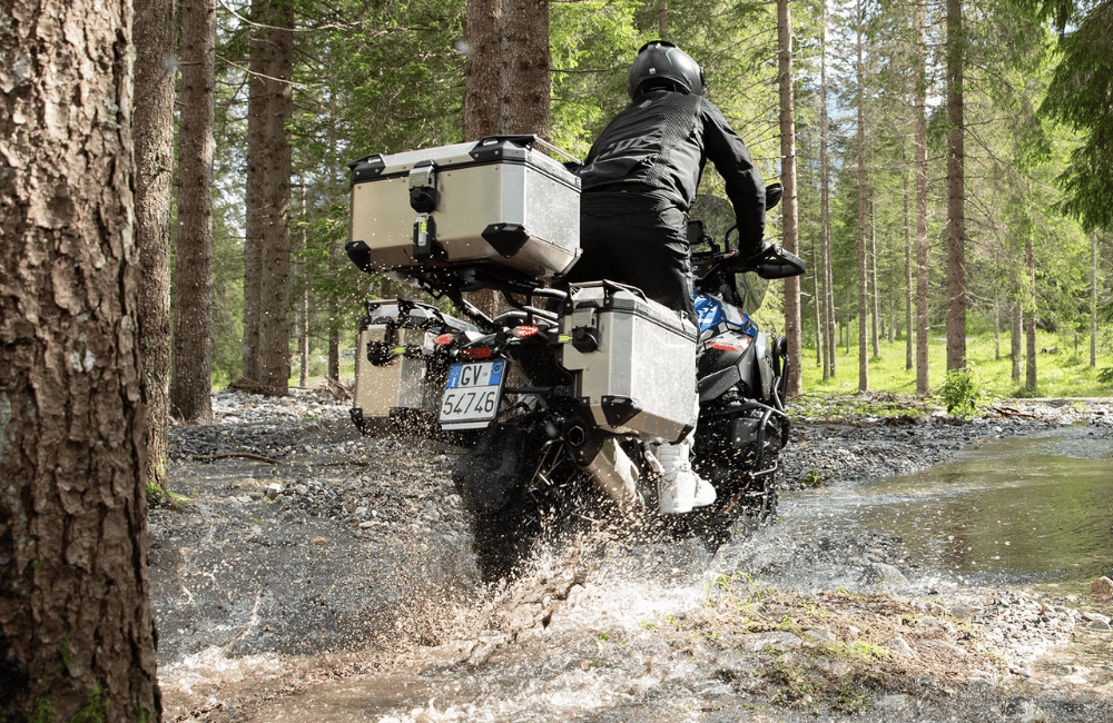 กล่องท้าย GIVI Trekker Outback และ Trekker Outback EVO: การเดินทางที่สะดวกสบายและปลอดภัยกว่าเดิม ...